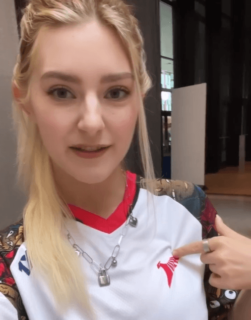 Eva Elfie is disappointed with the results of The International 2023 playoffs | Hawk Live