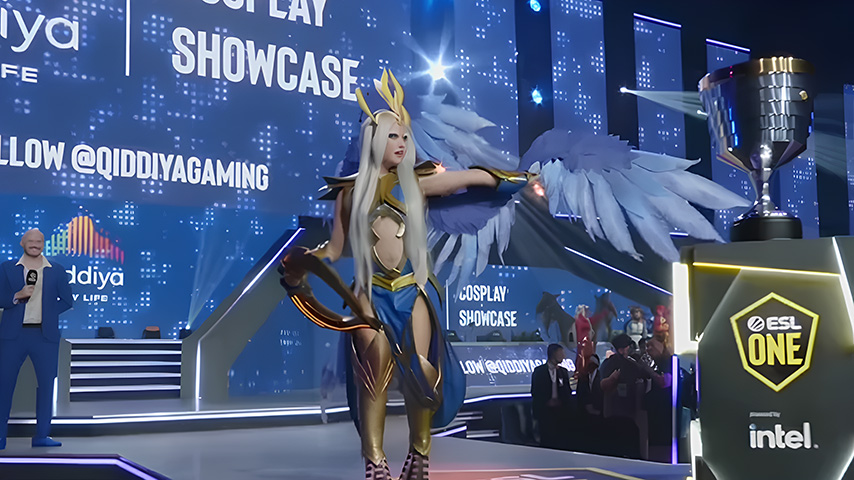 Maria Ozawa caused a sensation at ESL One Bangkok 2024. Video | Hawk Live